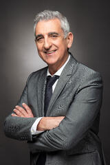 Julien CAFARO - Biographie, spectacles, films, théâtre et photos